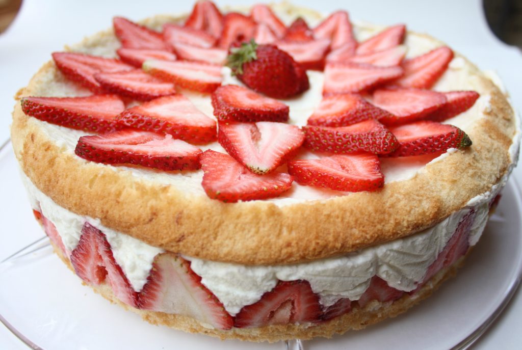 Fraisier torta - Recept & Rejtvény Magazin